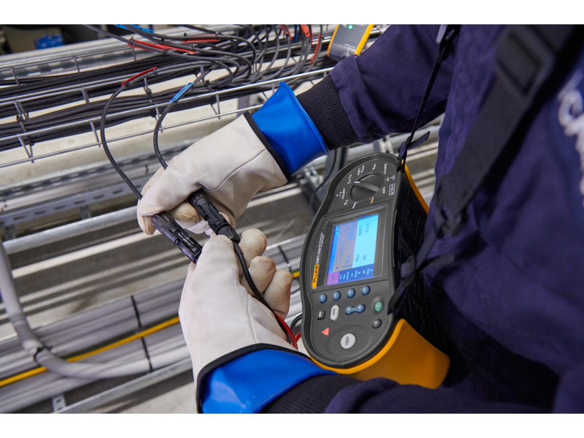 Fluke SMFT-1000 PRO - Çok İşlevli PV Test Cihazı,TruTest™ Yazılımı ve ...