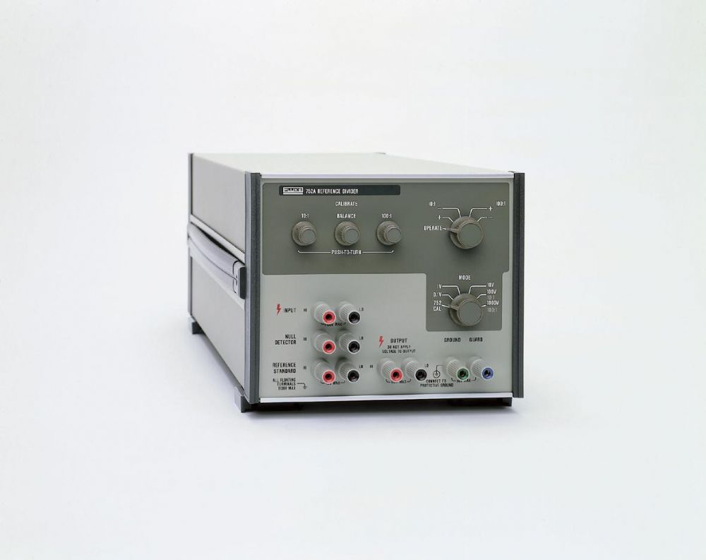 Fluke Calibration 752A - Referans Bölücü - Netes Mühendislik